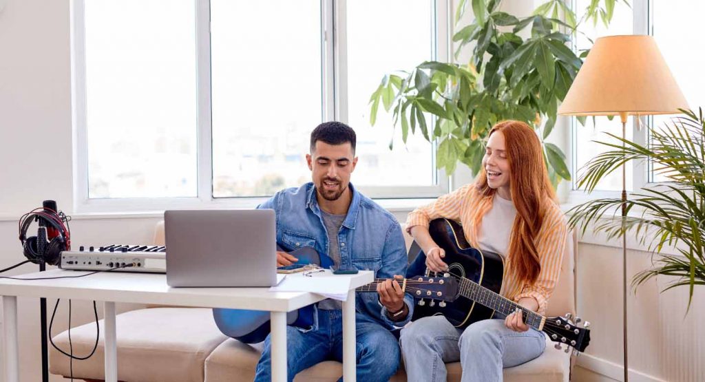 How To Find The Best Online Music Teaching Platform for You! - Mykademy